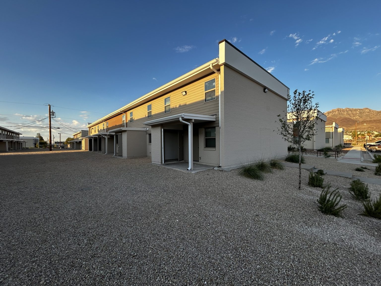 Sun Pointe - Capstone Building Corp.