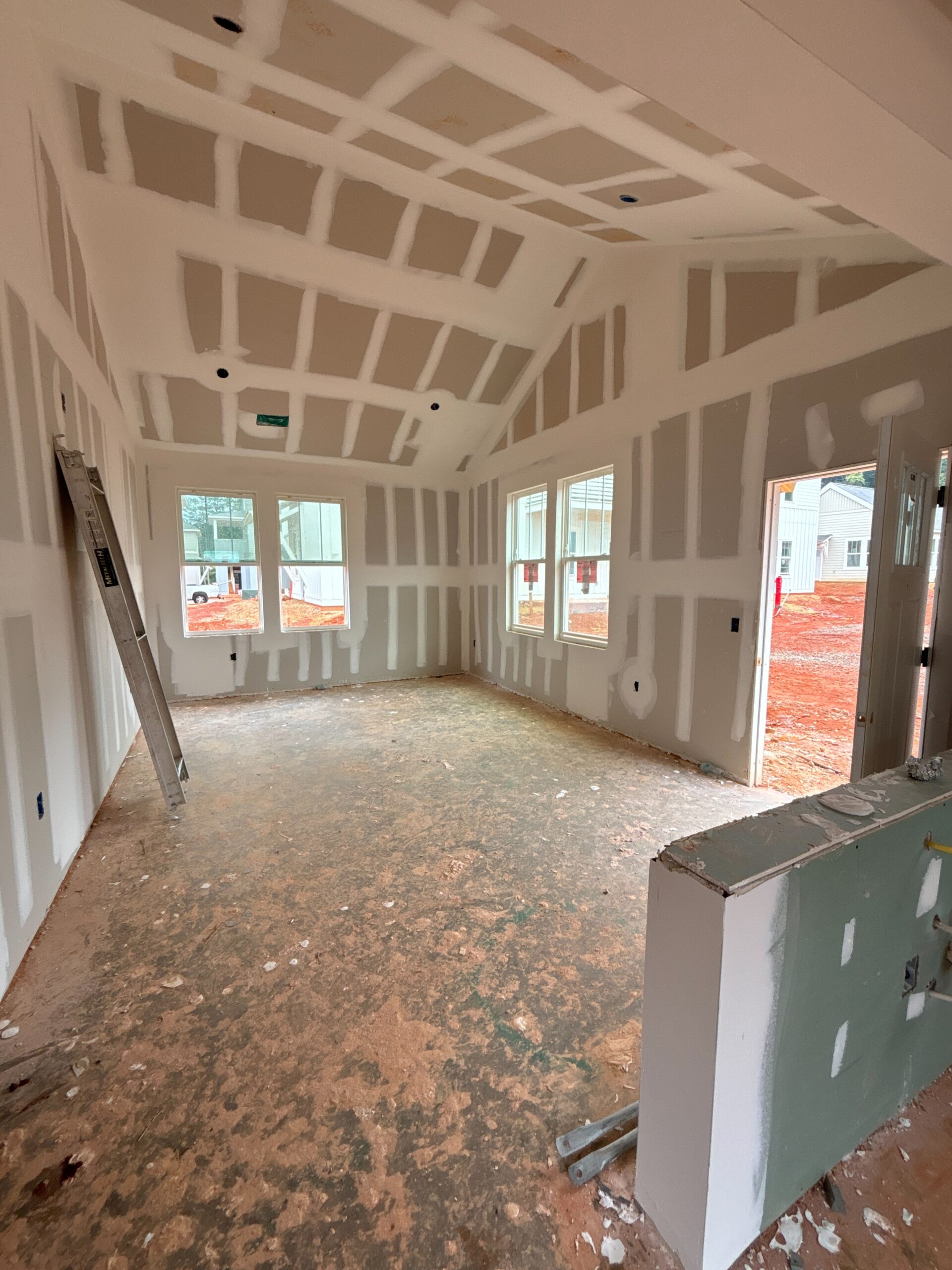 Leo at Cartersville - Capstone Building Corp.