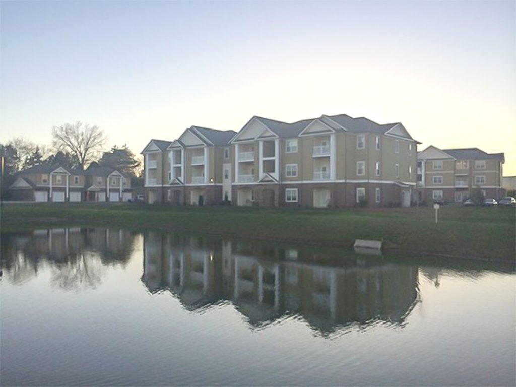 The Legends at White Oak - Capstone Building Corp.